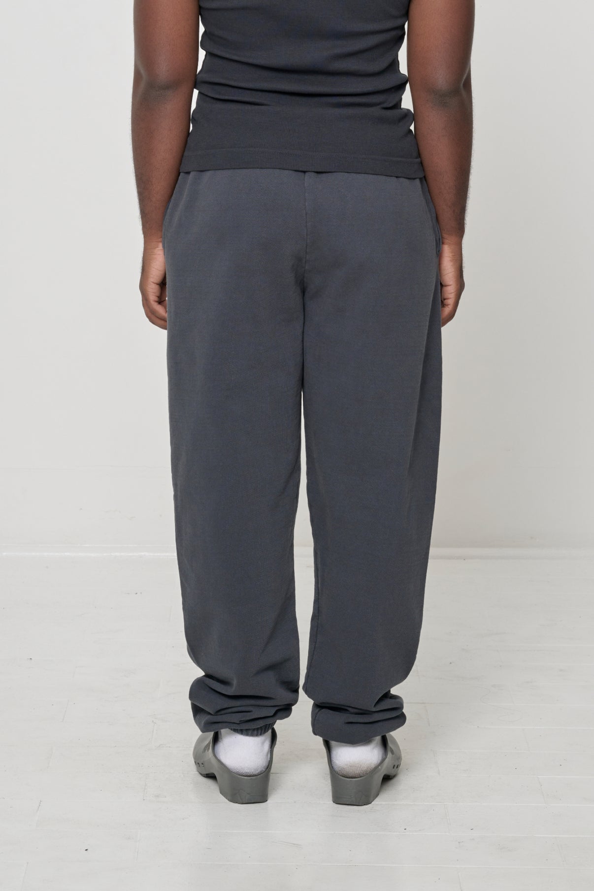Trash Sweatpants — Everybody.World